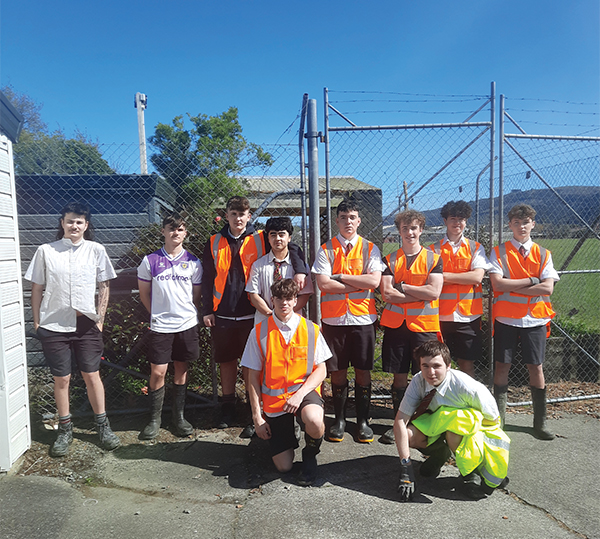 Gone bush: Protecting our native species at Heretaunga College ...